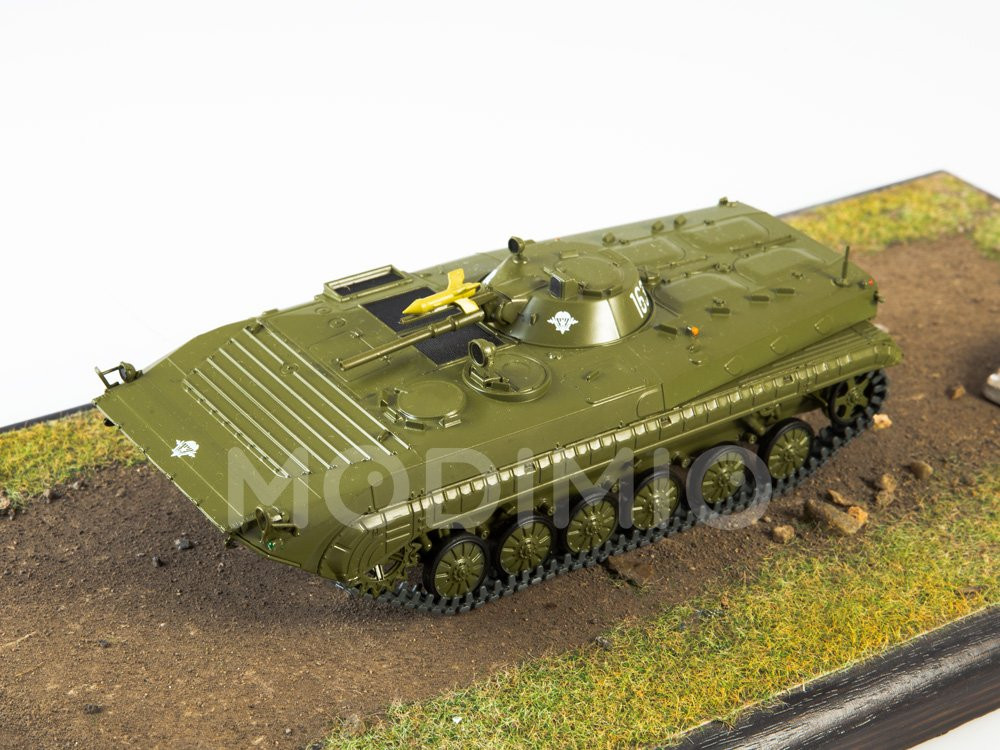 Modimio 1:43 BMP-1 NT024