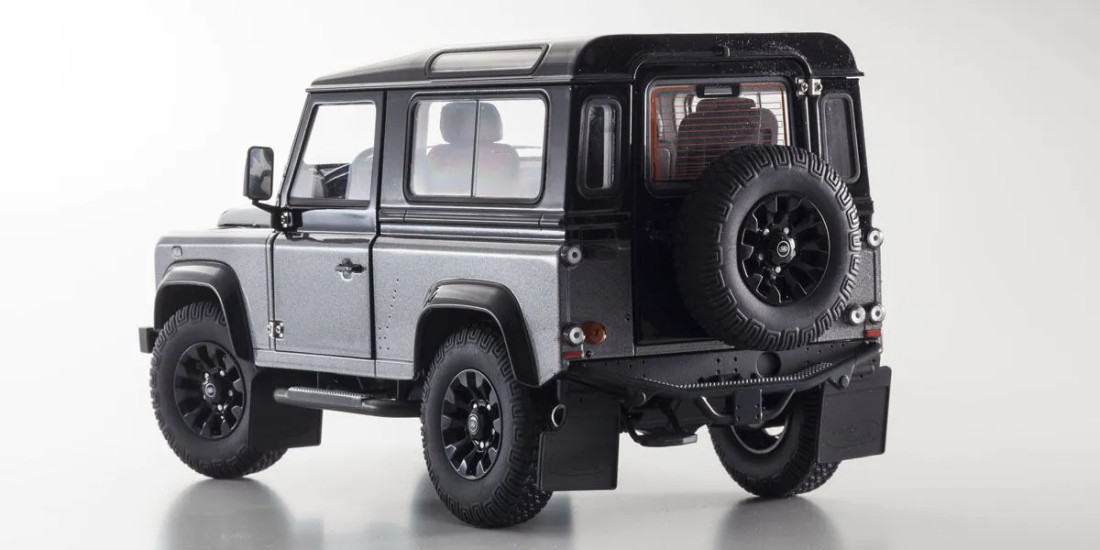 Kyosho 1:18 Land Rover Defender 90 Autobiography 2007 (Corris Gray ...