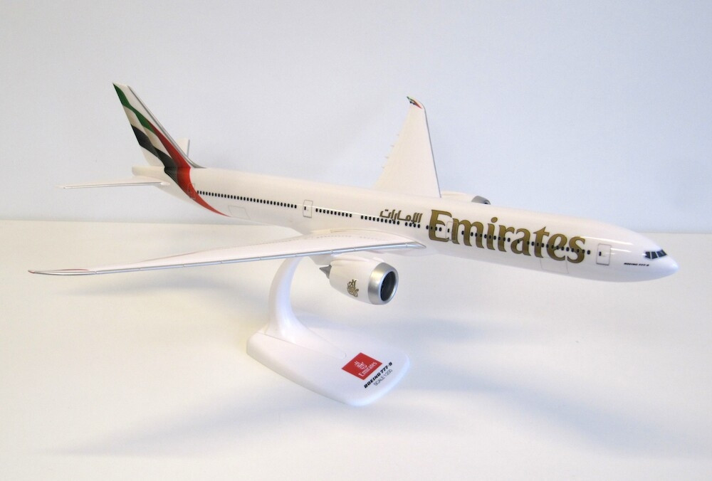 PPC Holland 1:200 Boeing 777-9, Emirates, 2023s Colors (Snap-Fit) PPC374991